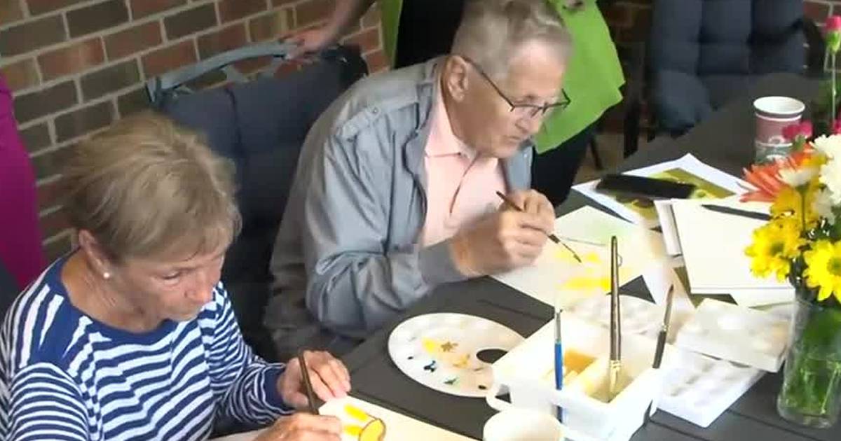 Using art therapy to help patients with Alzheimer’s – QC Life
